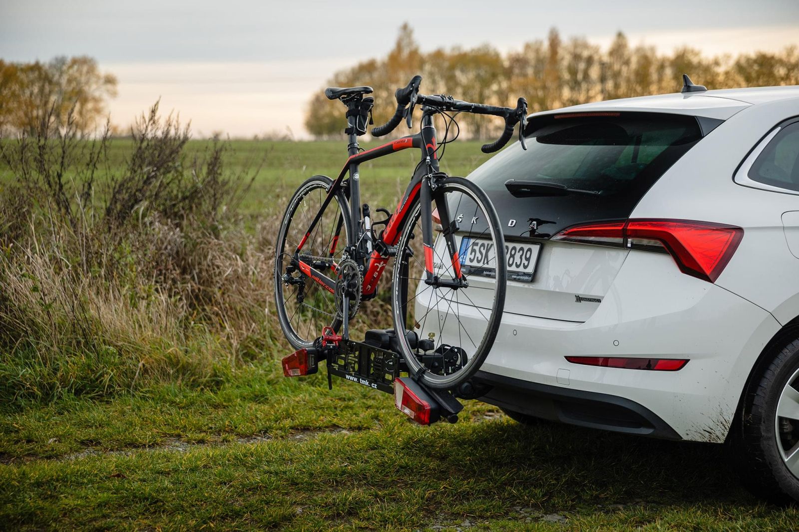 Lightweight bike carrier TMK FLY 01 black